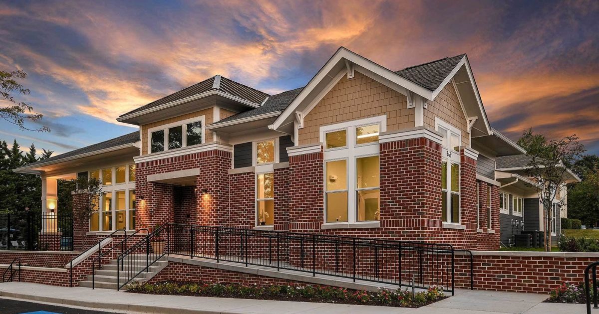 Fieldpointe Community Building - Donovan Architects